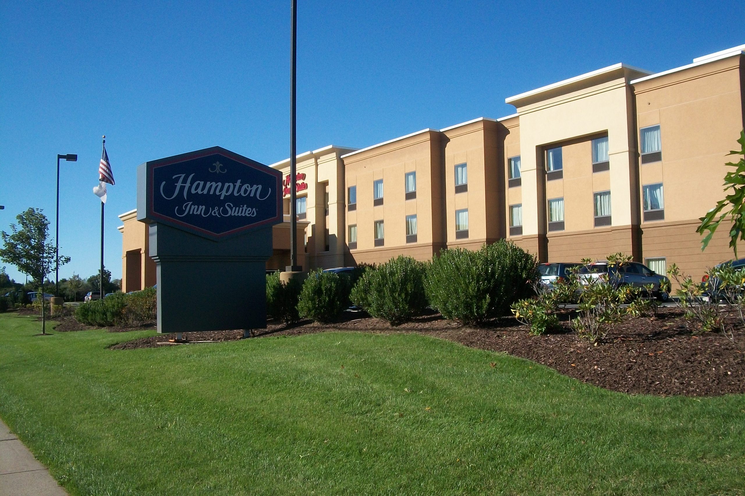 Hampton Inn – Manchester, CT - Wilcox Excavating